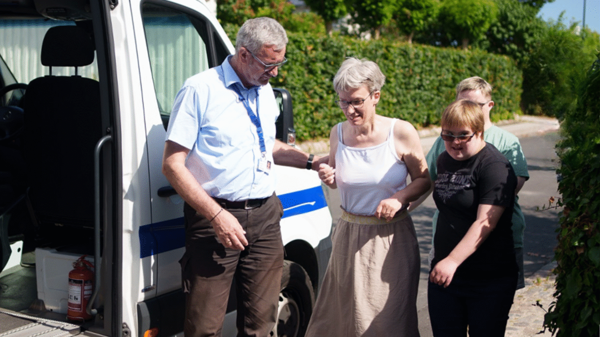 Om HB-Care - HB-Care | Visiteret Specialkørsel